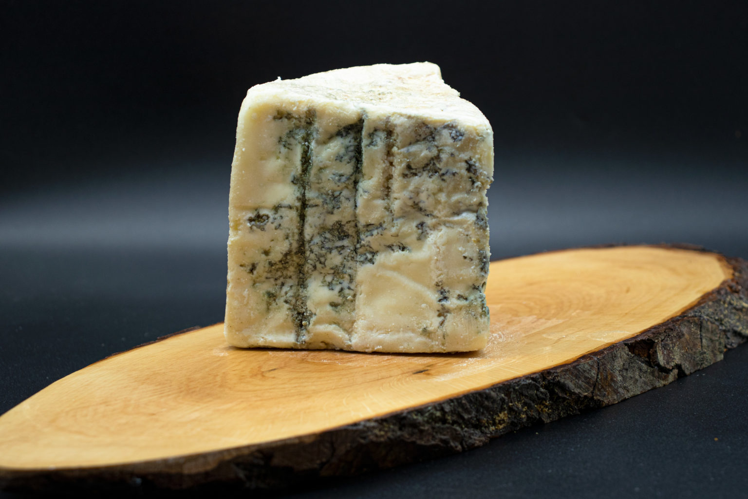 Pecorino Blu erborinato - Eccellenze Alimentari Fedeli | Savinoteca